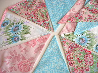 Merry-Go-Round Handmade: December 2011