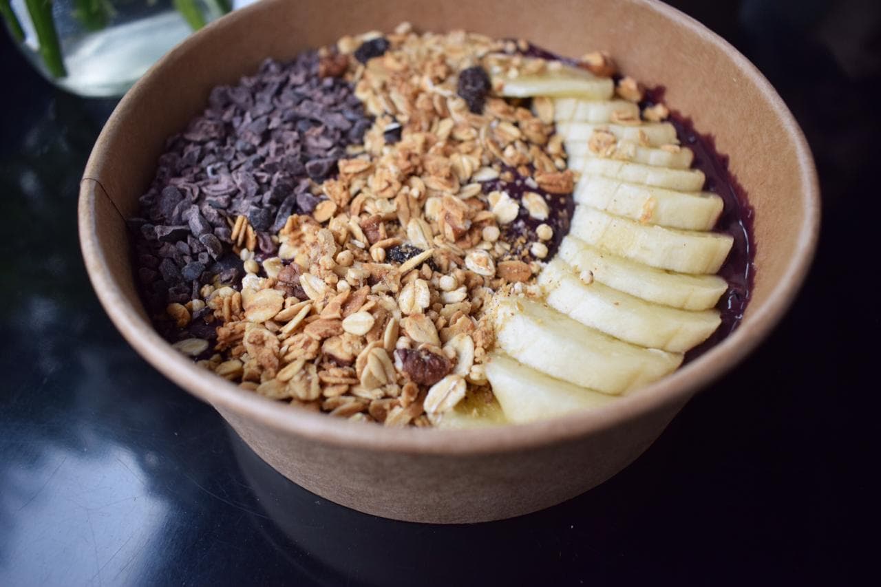 Que es el açaí y donde puedes consumir un delicioso açaí bowl en Lima ...