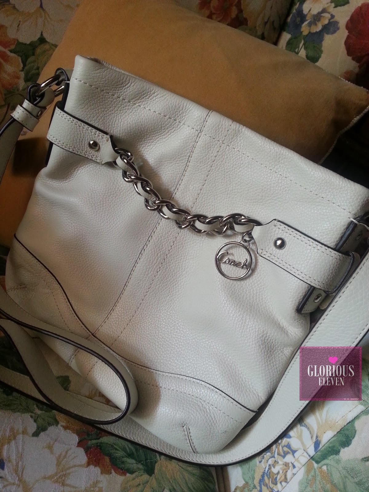 GLORIOUS ELEVEN ONLINE: Coach Silver White Leather Chain Duffle Bag F19722