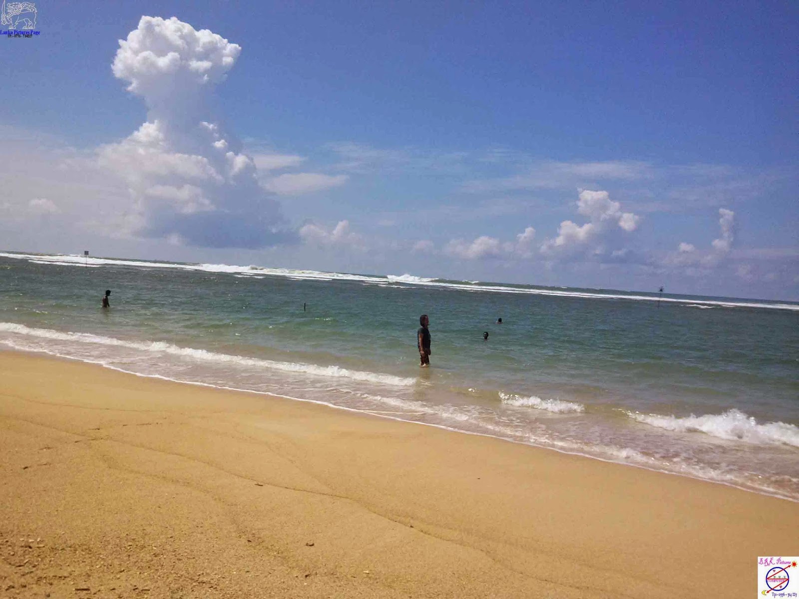 Lanka Pictures Page: Polhena Beach, Matara.