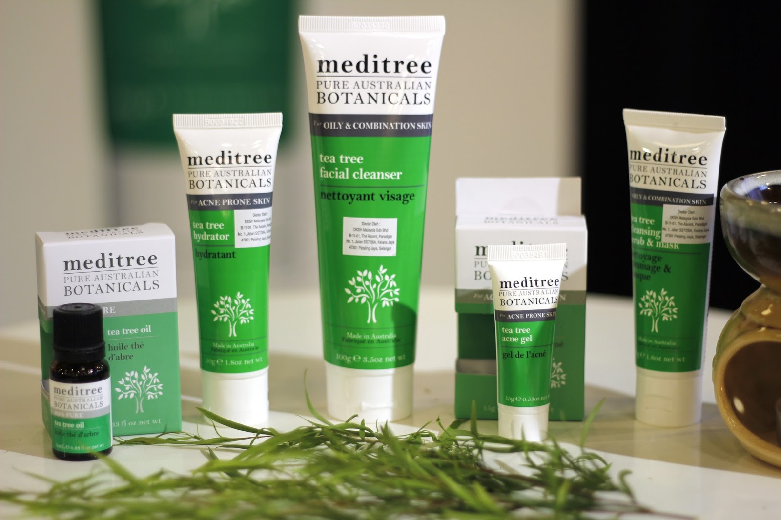 还在烦恼脸上的青春痘？Meditree茶树护肤系列使痘痘远离你！