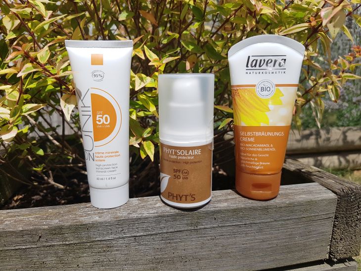 On commence par cette crème solaire Phyts qui m’a étéenvoyée par la ...