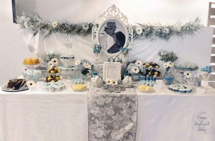 Mesa dulce en Azul y Plata — Nunca es demasiado dulce