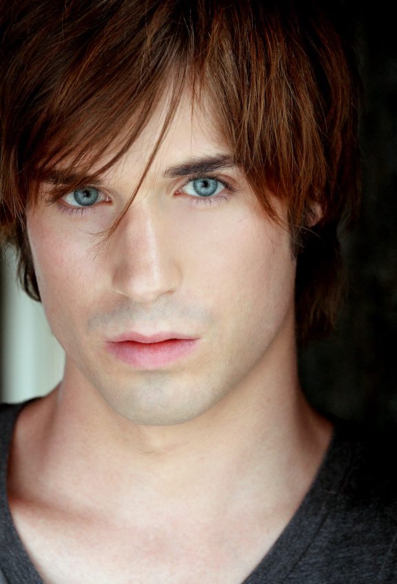 Gabriel Hugoboom s'intéresse au film... ~ La cité des ténèbres ~ The ...