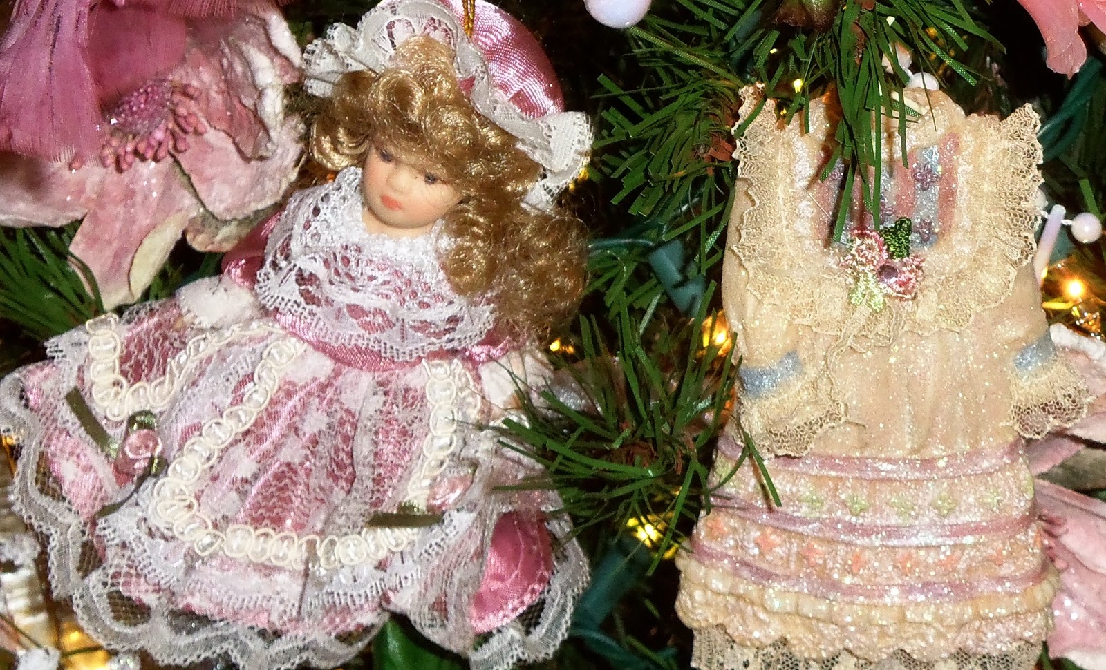 A DEBBIE-DABBLE CHRISTMAS: The How, Where, When and Why of A Debbie ...