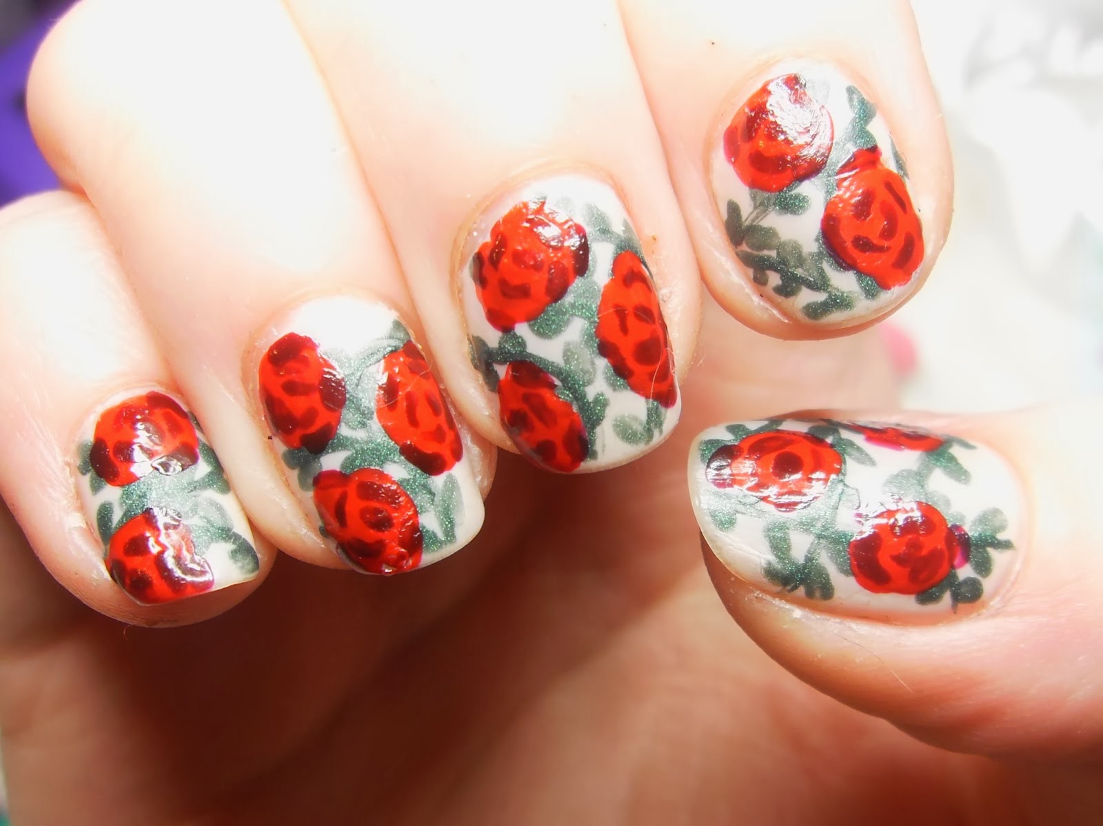 Red Rose Nail Arthttp://9ailsside.blogspot.com/Nail Side