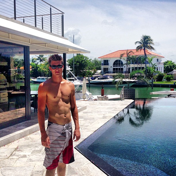 Dreams of Naughtiness: Rockin' Robin - August 13