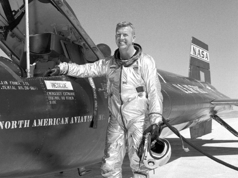 Pillow Astronaut: POLL: What is a Space Traveler?