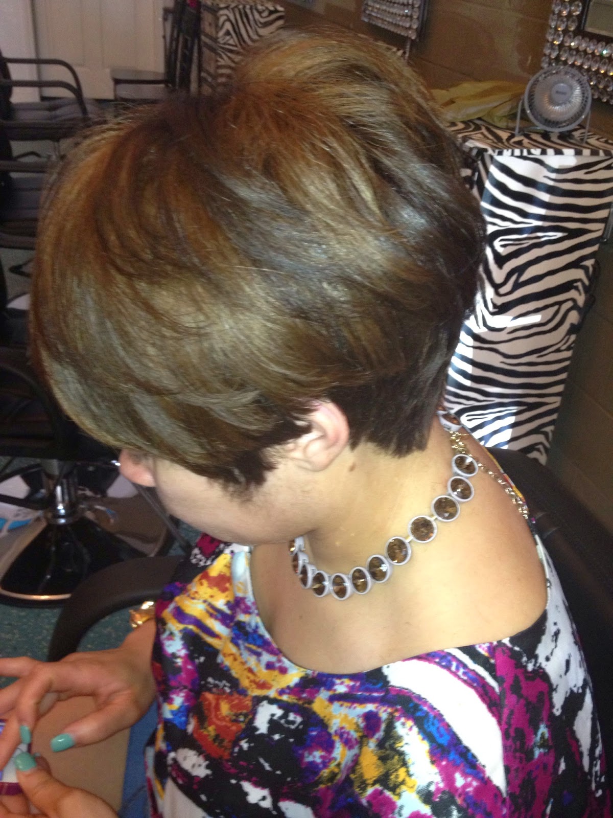 Robin D. Groover: NATURAL SHORT HAIR STYLES No relaxer needed