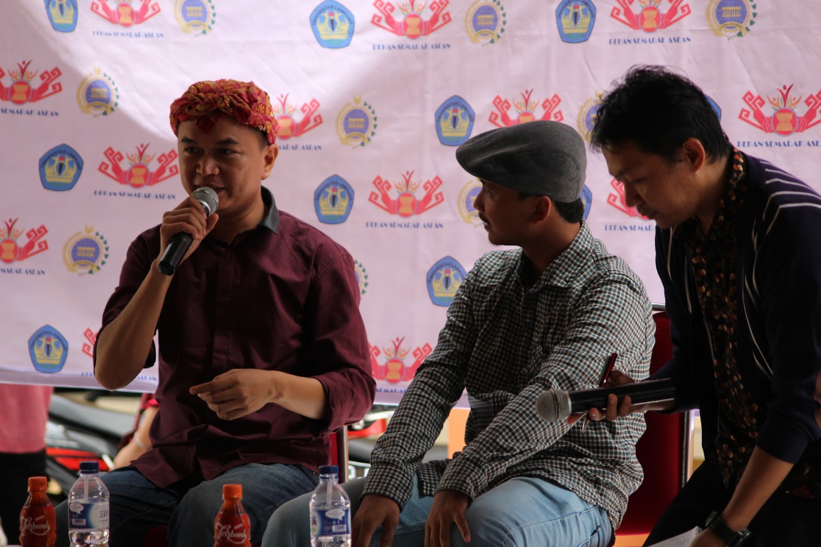 KIKET LAMPUNG ; IDENTITAS BUDAYA YANG NYARIS DI LUPA ~ DUNIAINDRA