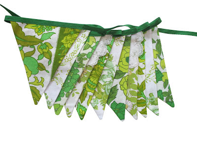 Merry-Go-Round Handmade: Mery-go-round Handmade just loves Bunting! So ...