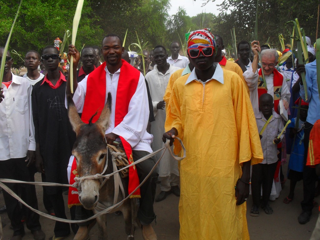 Nyamlell: Father Michael Barton's Sudan mission
