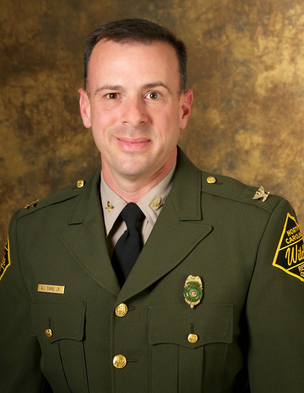 Colonel Evans's Instagram, Twitter & Facebook on IDCrawl