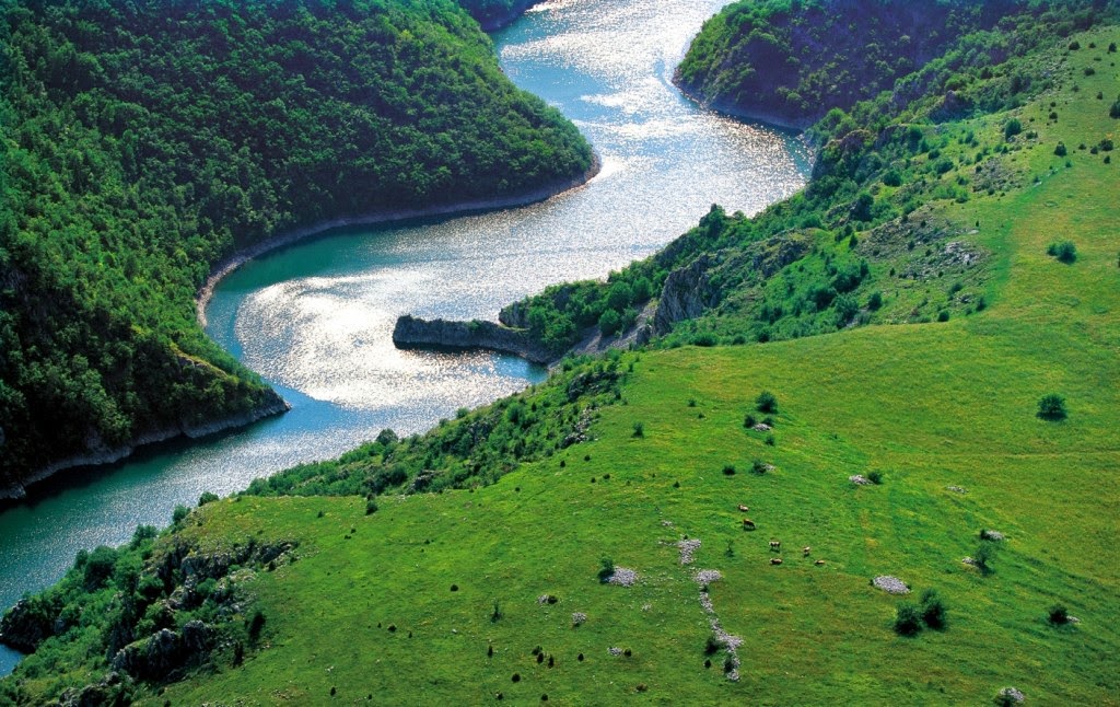 Beautiful Eastern Europe: Uvac canyon, Serbia