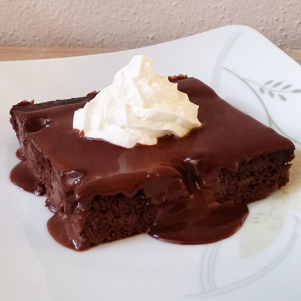 Kavni biskvit s čokoladno omako - Danger men cooking LCHF