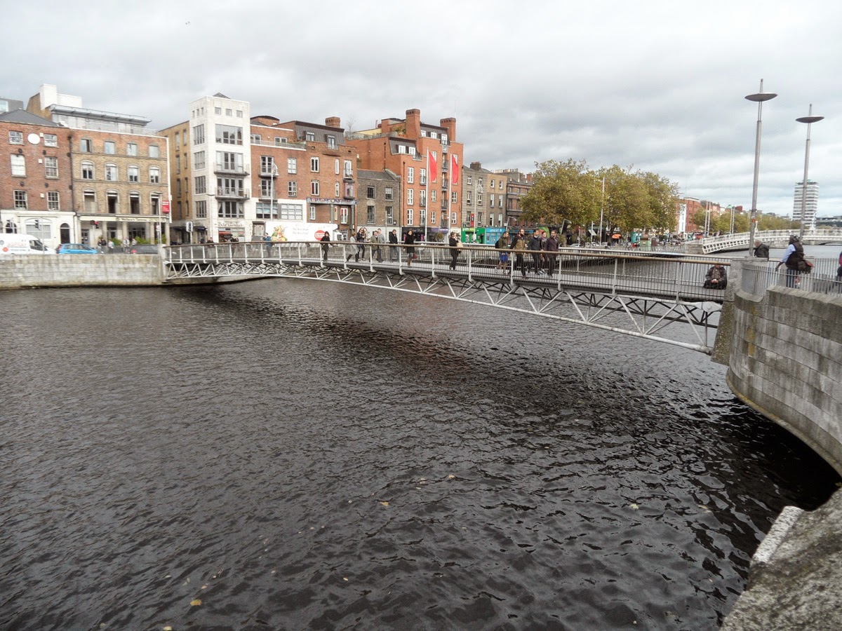 The Happy Pontist: Irish Bridges: 2. Millennium Bridge, Dublin