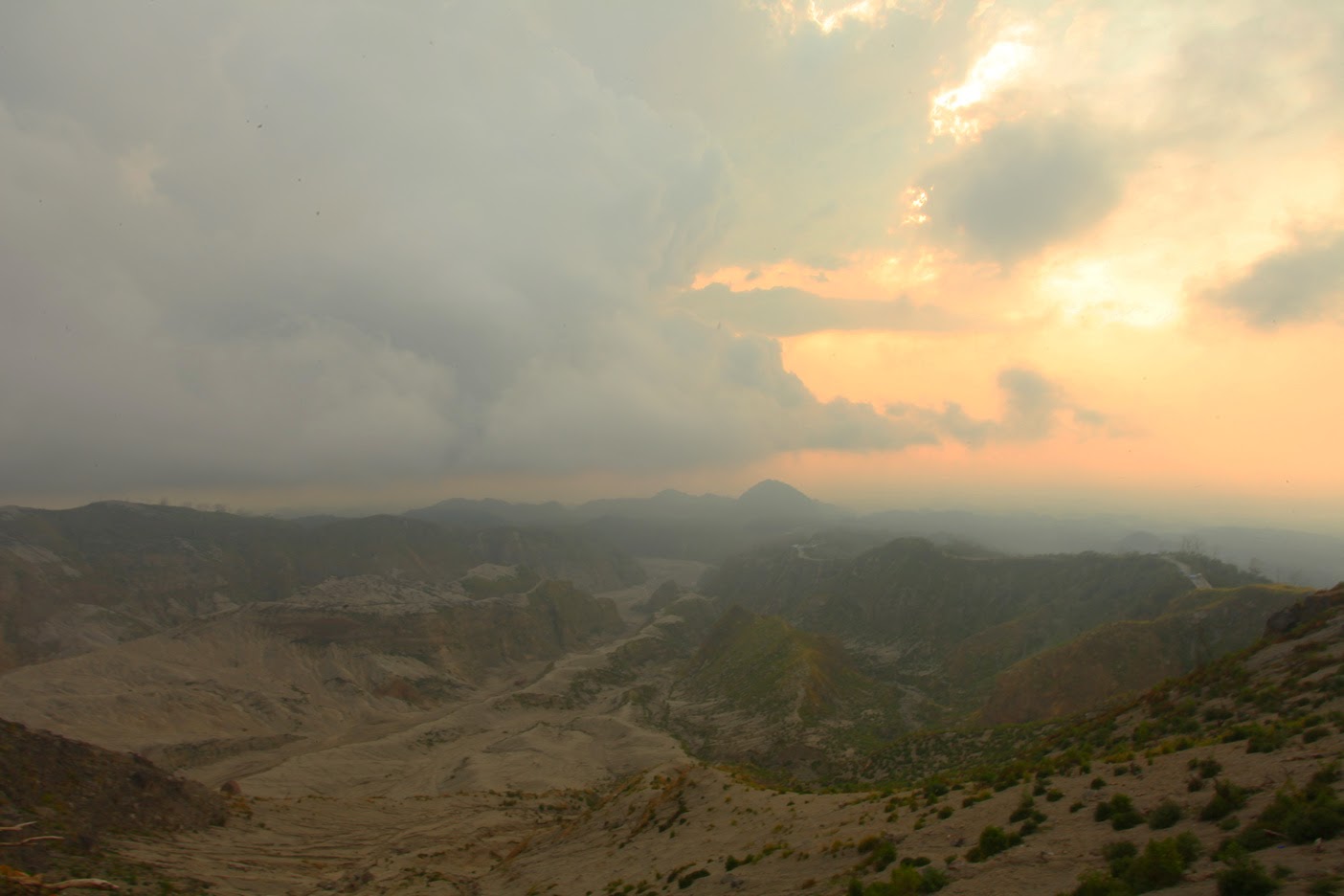 INFO GUNUNG KELUT: FOTO GUNUNG KELUD PASCA ERUPSI (2014) ~ Info Gunung