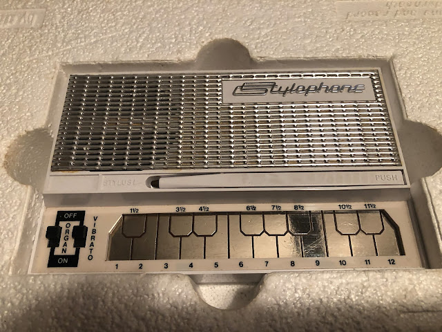 MATRIXSYNTH: Dubreq Rolf Harris Stylophone White