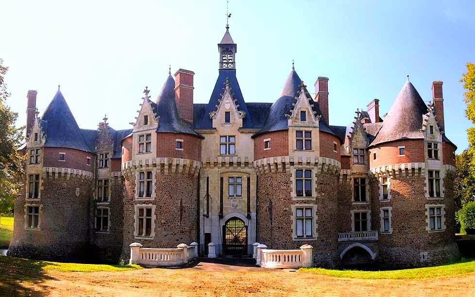 Castelos medievais: Castelos medievais: exemplos de uma Terra que ...