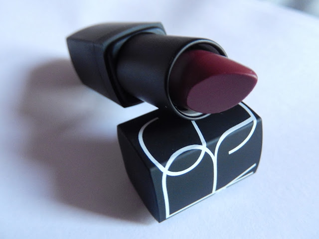Bekas Beauty: NARS Afghan Red Lipstick