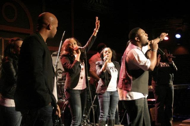 RON'S WORLD SUNDAY MUSIC: James Fortune & FIYA