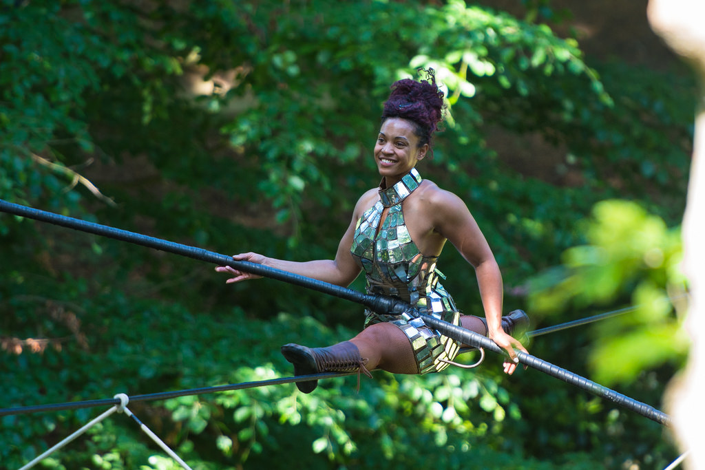 Tightrope Walking – The Great Mid-Air Gamble ~ Kuriositas