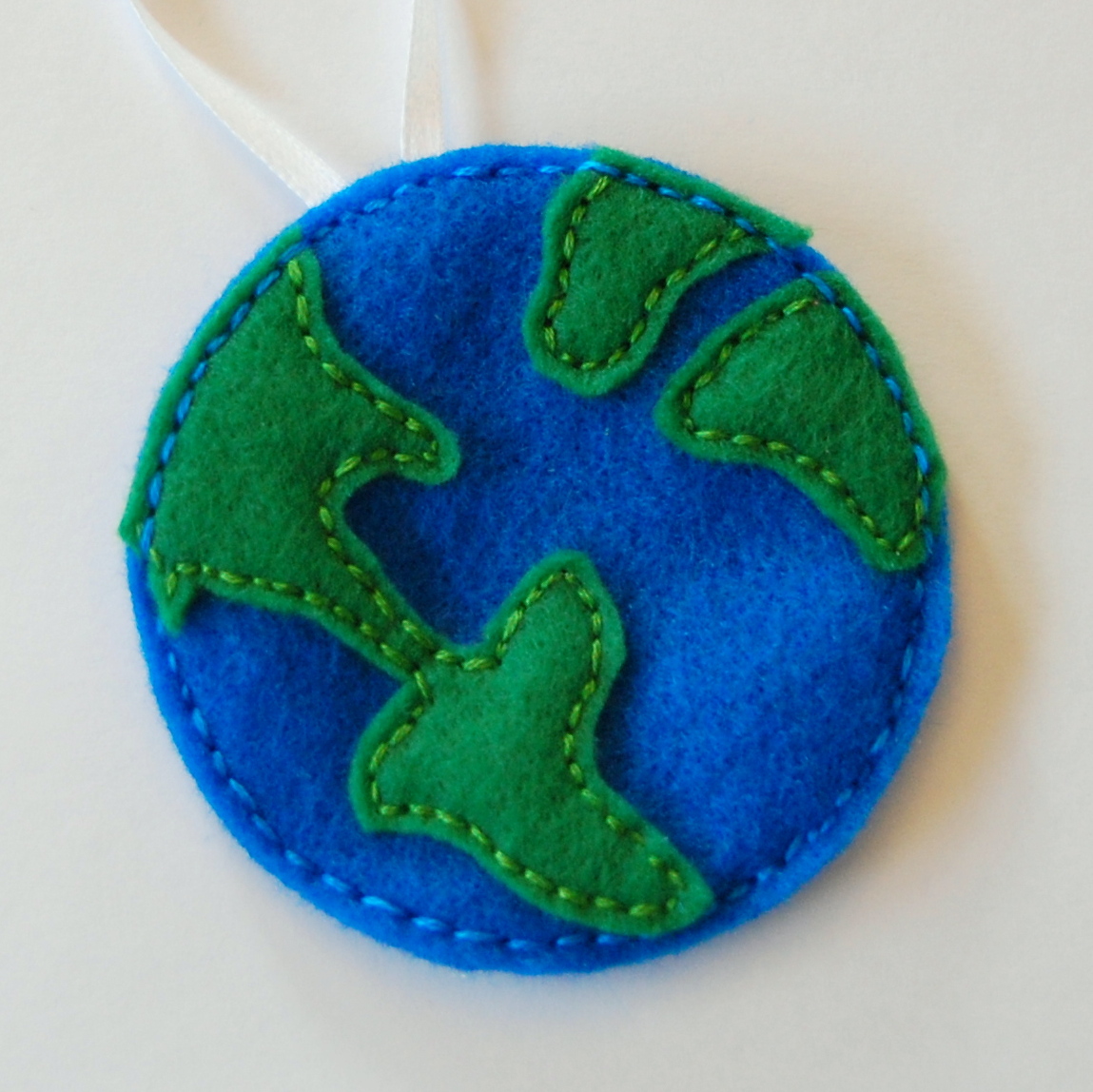 "C" is for Crafty: Felt Jesse Tree Ornaments