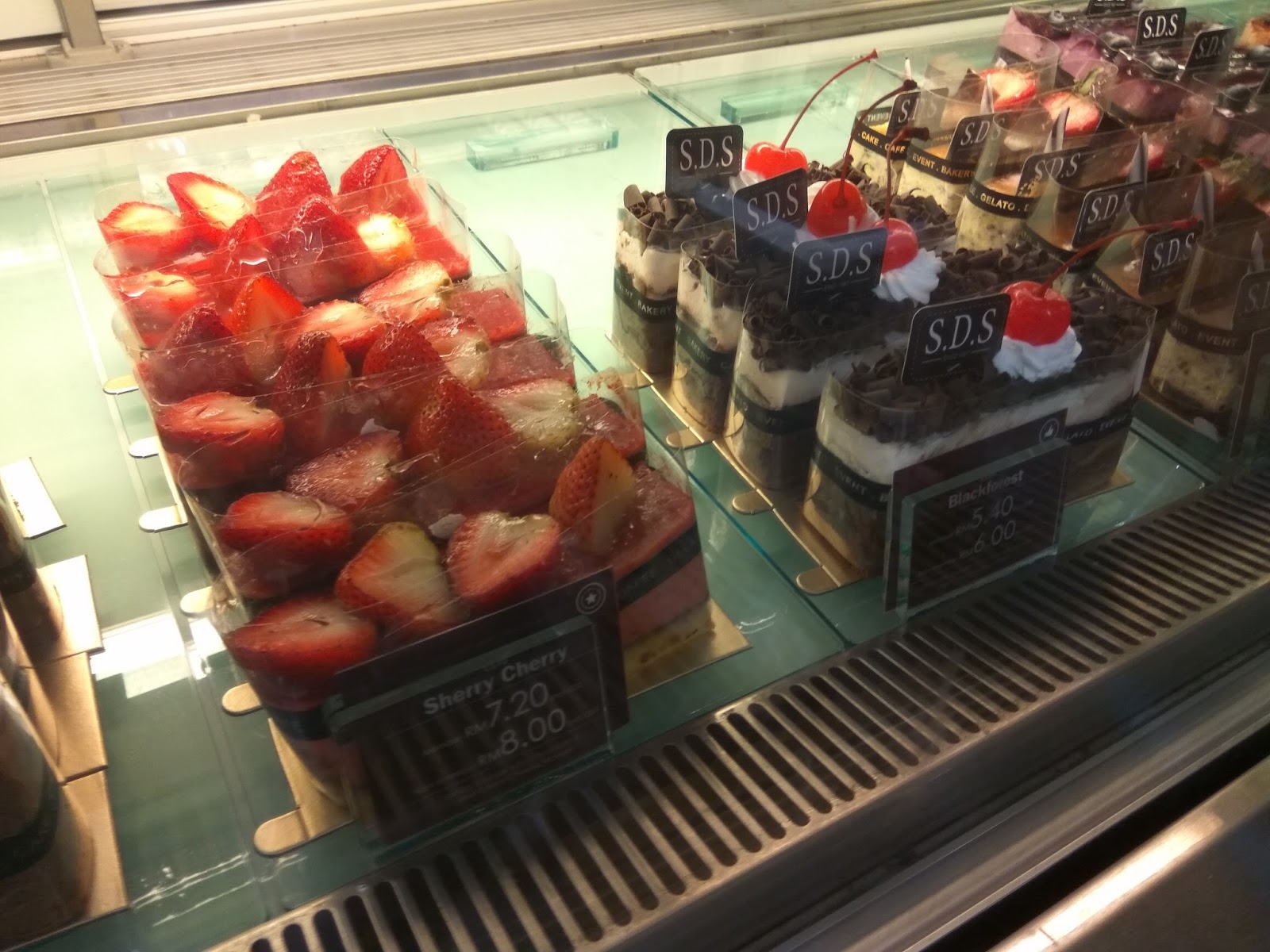 Mangoforlashh: I LOVE SDS BAKERY