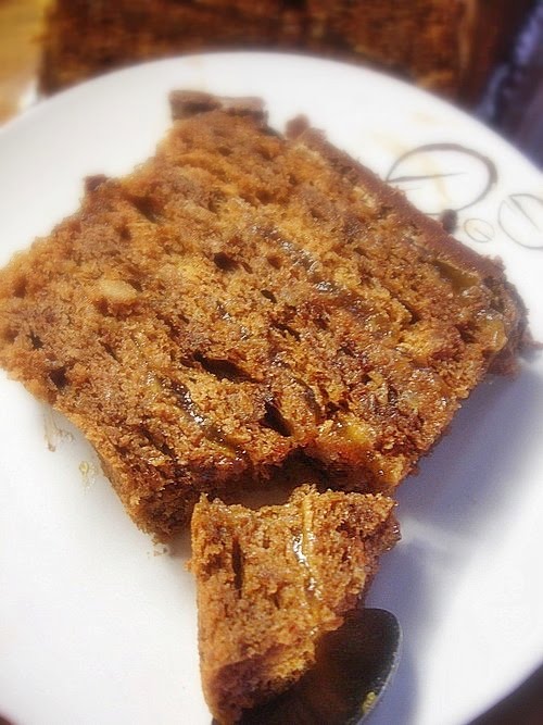 Astal Kuhinja Ravnice: Zaher Torta