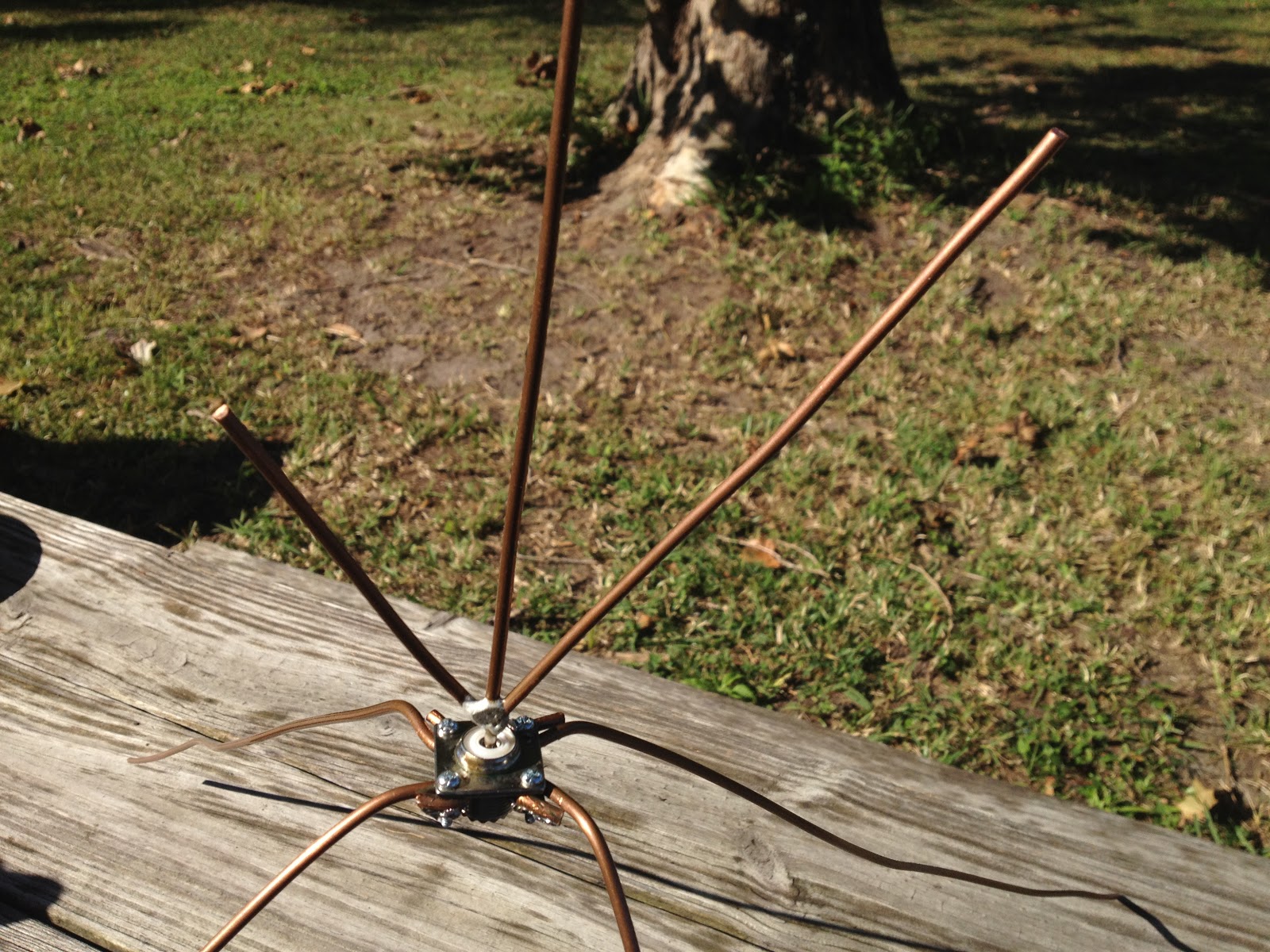 Adventures in Ham Radio: Quarter Wave Ground-Plane Scanner Antenna (and ...