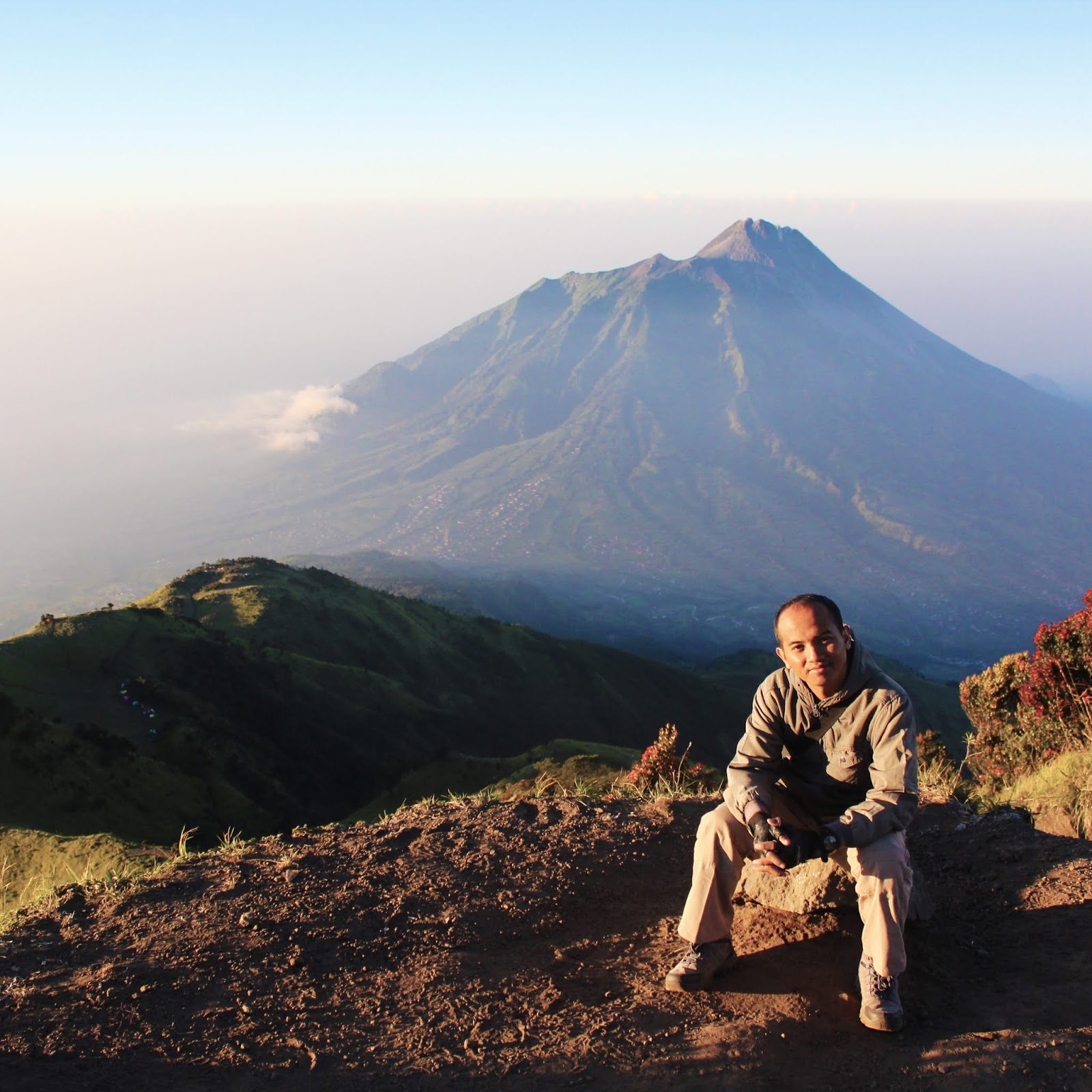 Mendaki Gunung Merbabu Via Suwanting, Liburan Santai Bersama Kawan Lama