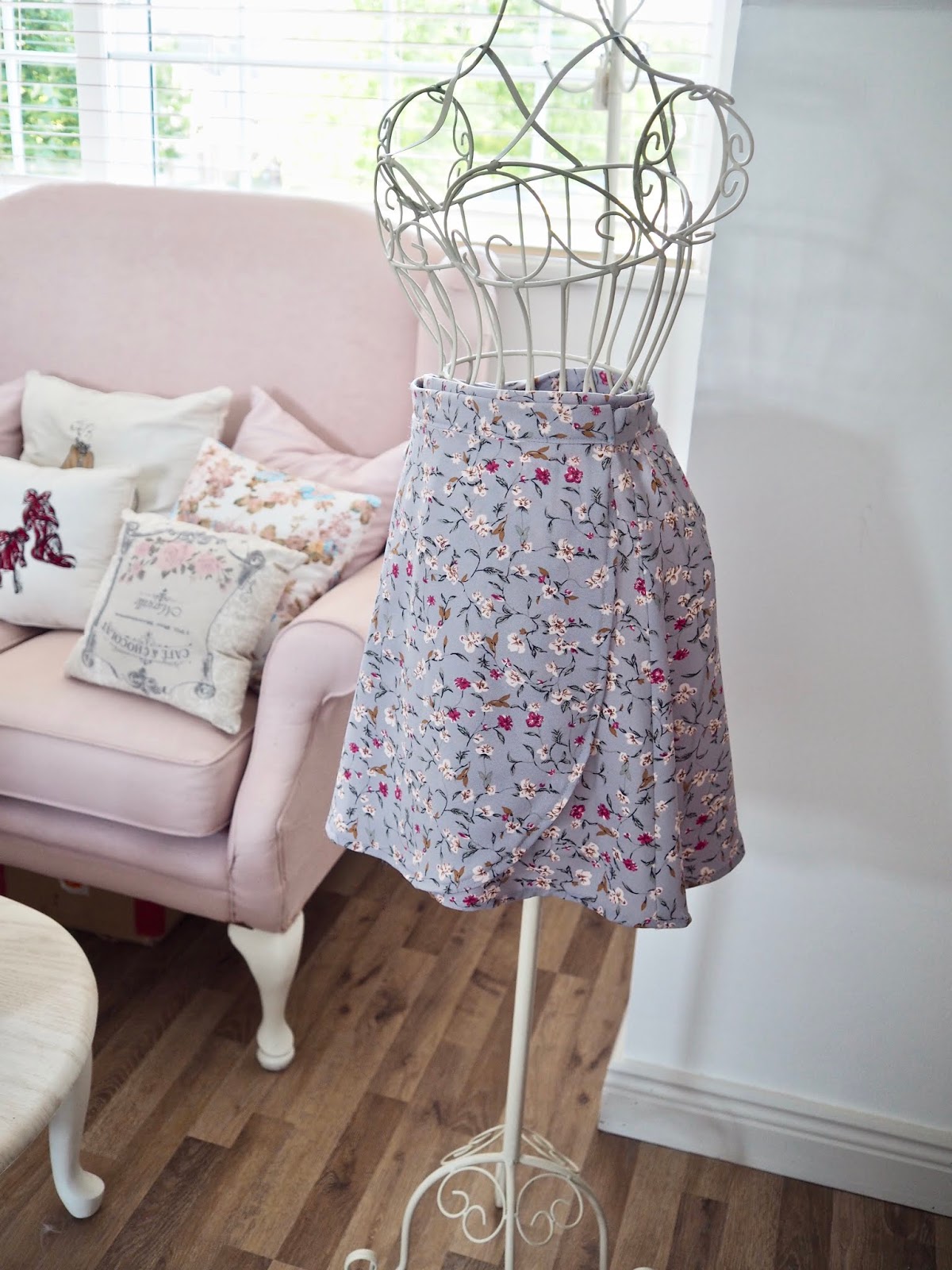 Sew a wrap skirt, easy sew with no zips, simplicity pattern 8606 | AD ...