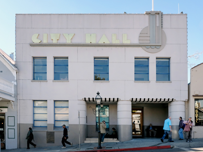 Nevada City / Architecture