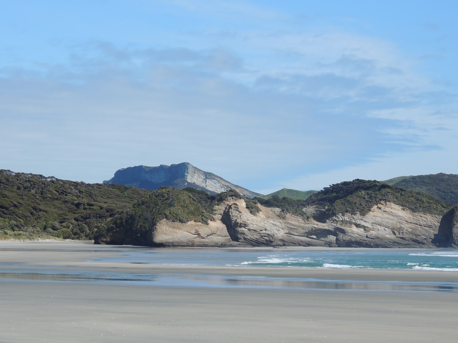 THE ROAD TAKEN : Wharariki Beach