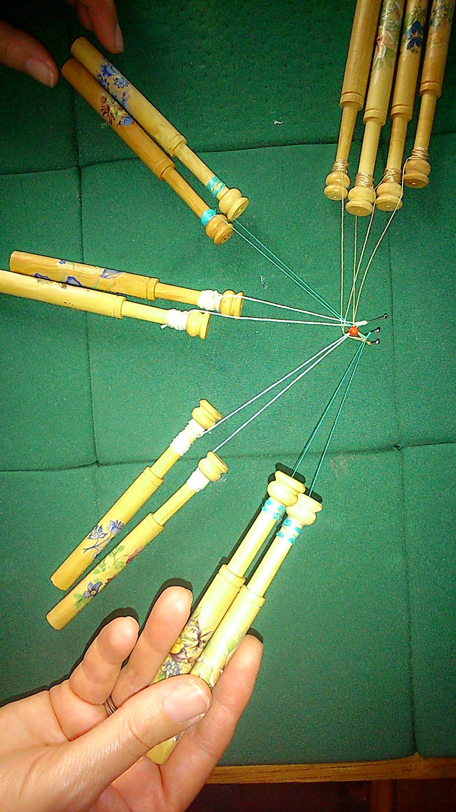 Encajeras la Hilandera: TRABAJOS DE AMIG@S