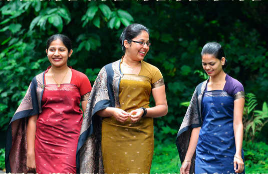 How to Hide your Tummy While wearing the Saree