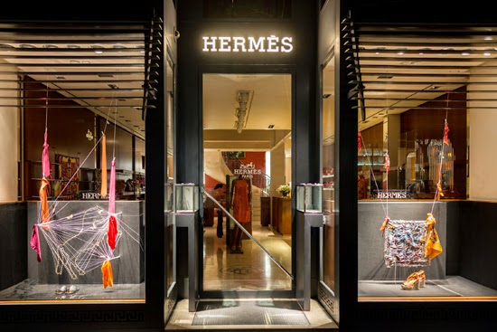 podio: Kababie Arquitectos y los escaparates Hermès