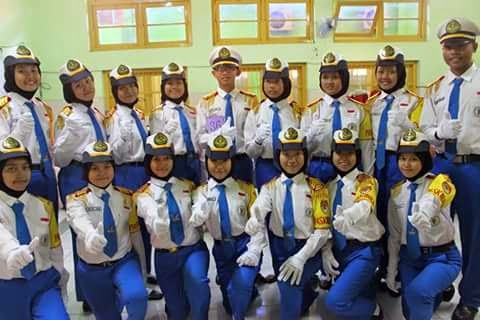 Komunitas Paskibra Sekolah Jawa Timur: Lomba Sila 2015 "SMA Negeri 9 ...