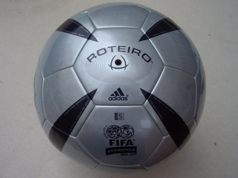 Balones de Epoca: Balón Eurocopa de Portugal 2004. Balón adidas Roteiro ...