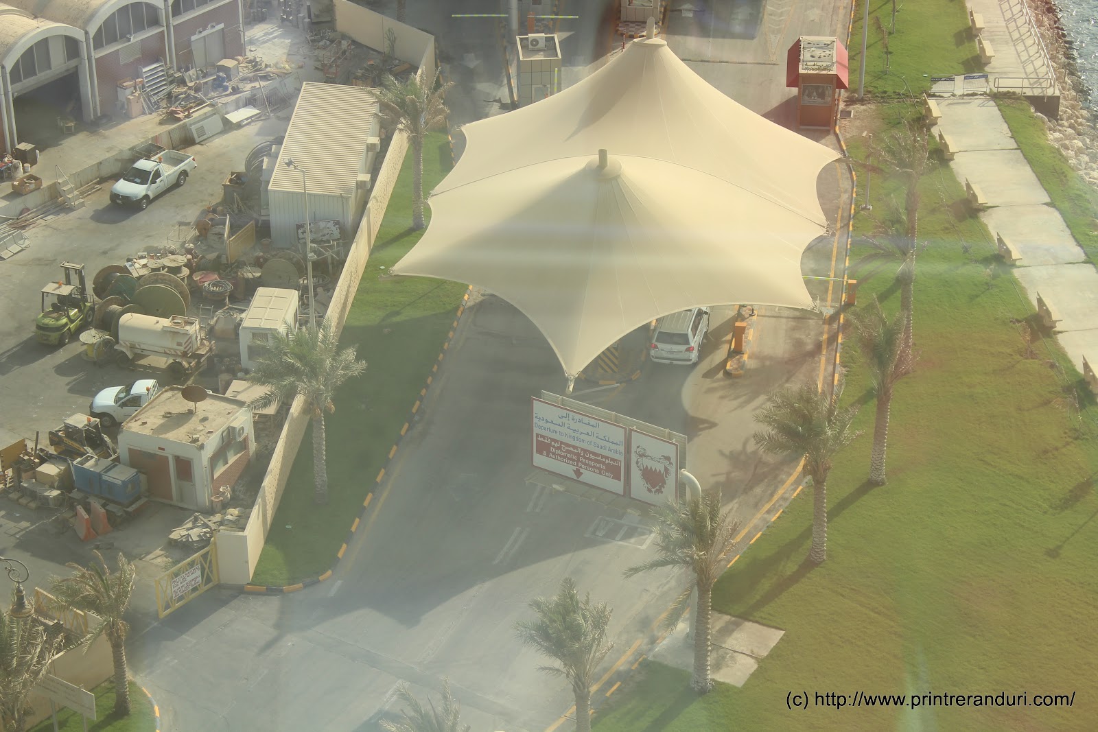 Printre rânduri: Bird's Eye View over... Saudi-Bahrain Bridge