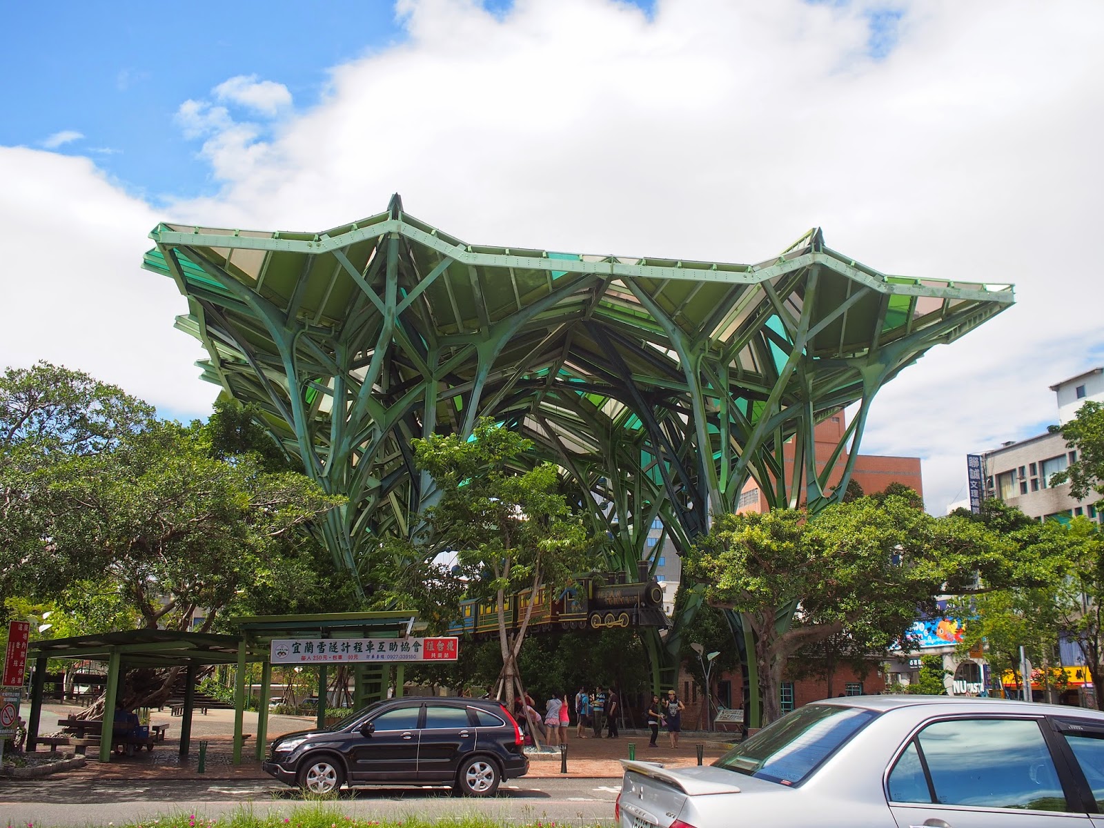 Experience Magic At Jimmy Liao Park & Diu Diu Dang Forest in Yilan ...