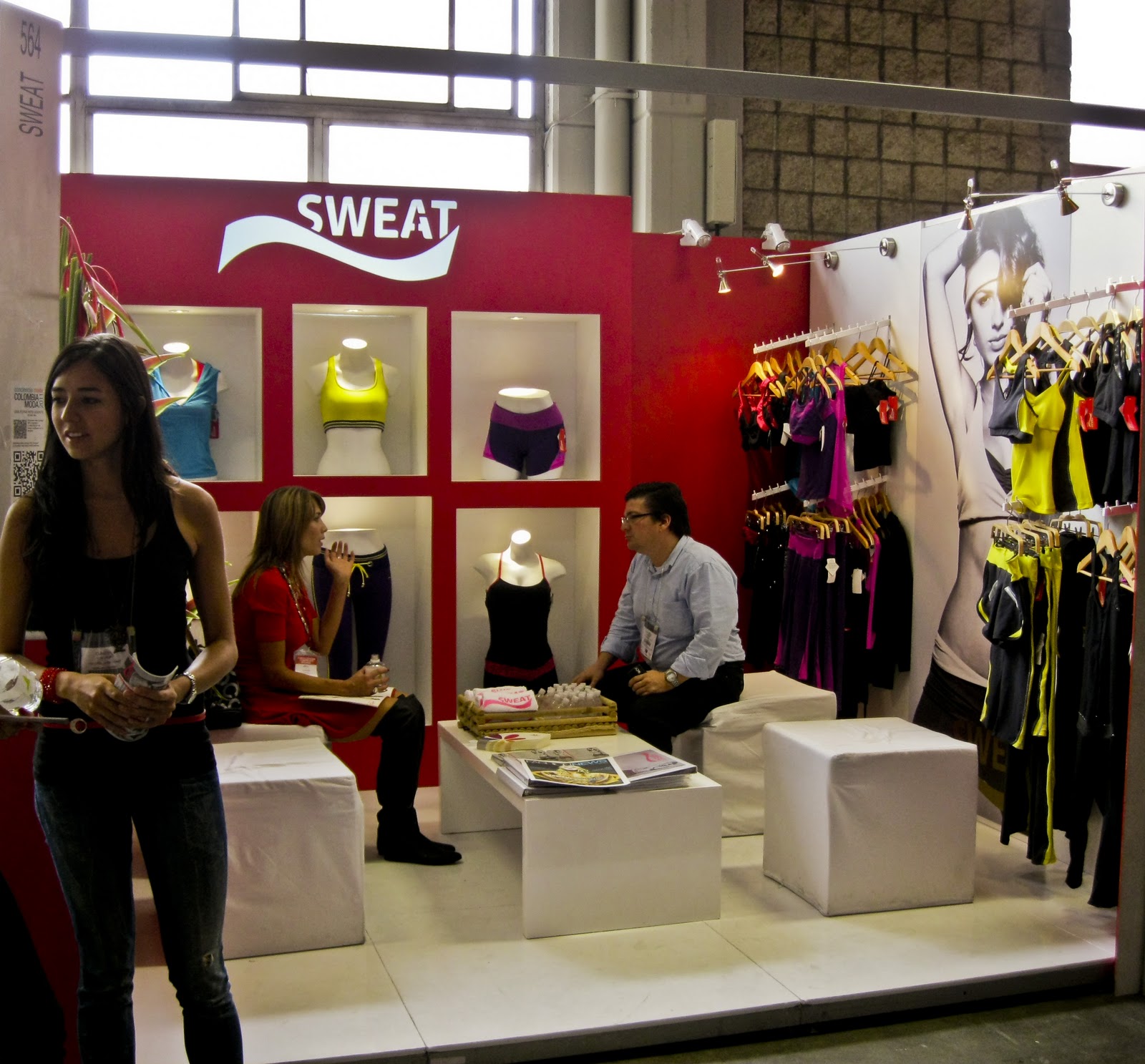 Andres Restrepo Le Flohic, Diseño de Espacios/Escenario: Stand ...