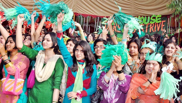 Fashion Shown in Multan by Punjab College Multan - fashions addres