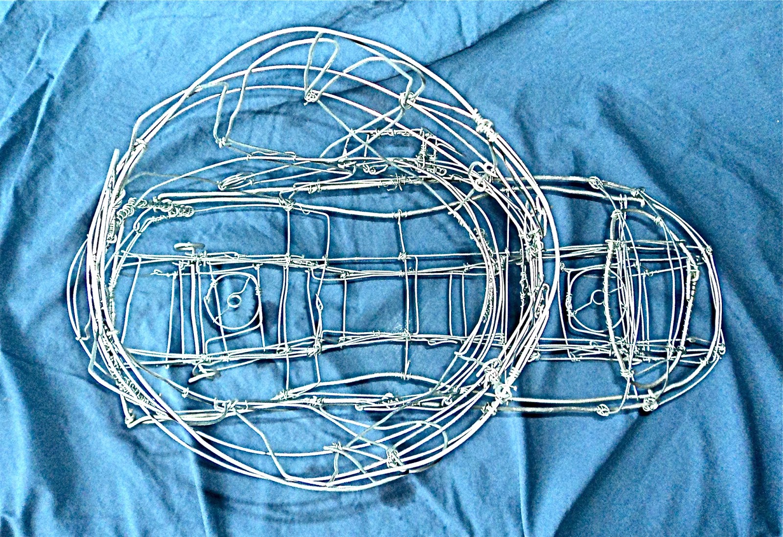 wire frame sculpture, xsjado skate, wire armature