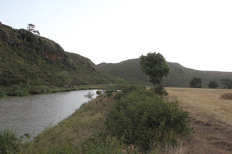 Time travel to Ethiopia: Koka Dam - Shhh...be vewy vewy quiet. We're ...