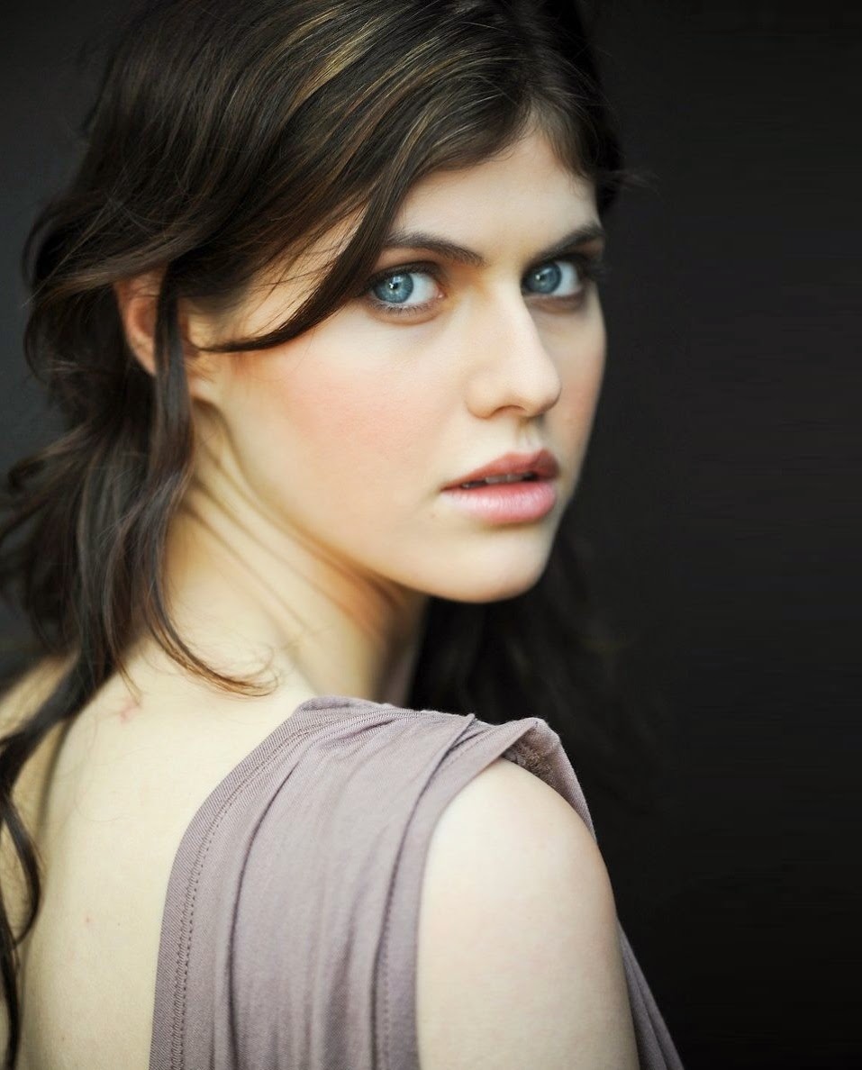 Beautiful Alexandra Daddario Images HD Wallpaper - all 4u wallpaper