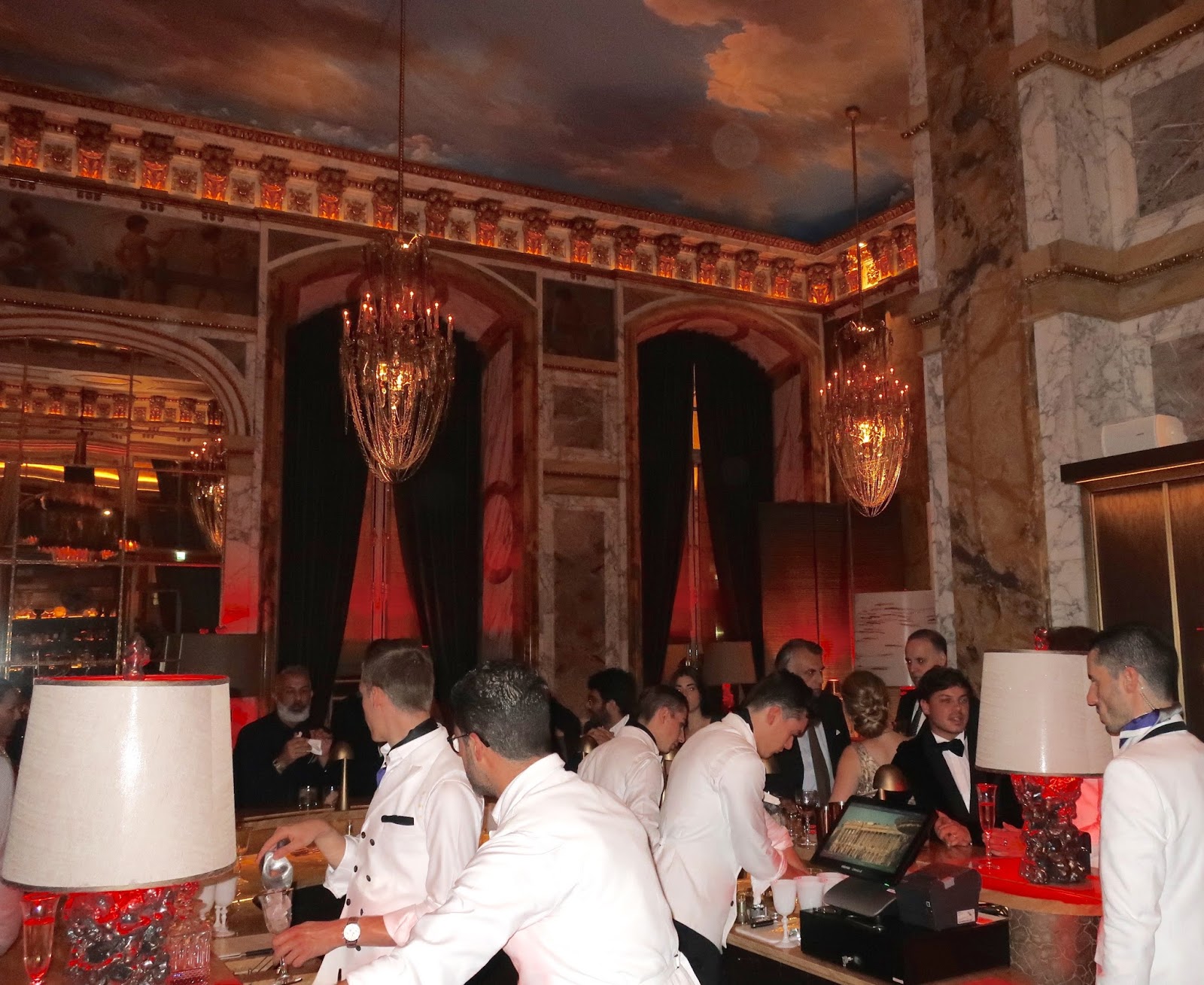 INTERNATIONAL LUXURY CONSULTING: HOTEL De CRILLON ...A ROSEWOOD HOTELS ...