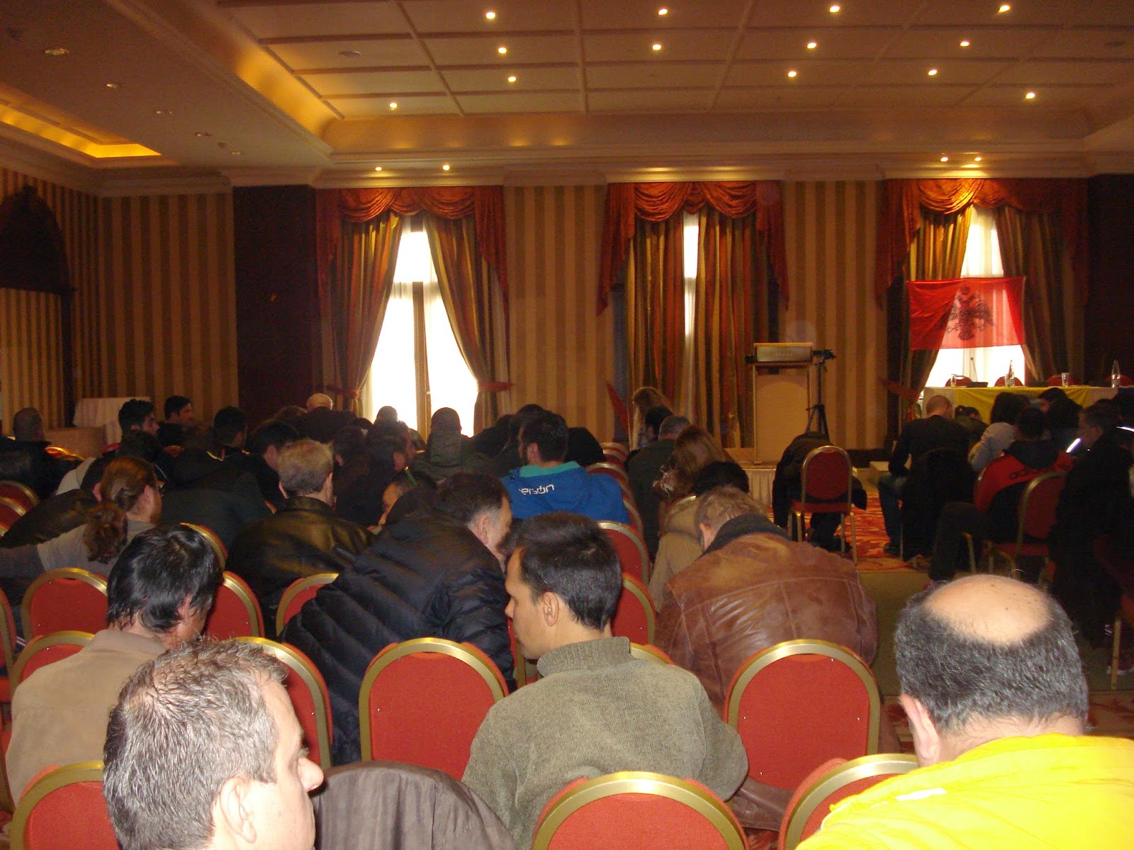 ΠΑΤΡΙΩΤΙΚΟΣ ΕΛΛΗΝΙΚΟΣ ΣΥΝΔΕΣΜΟΣ: ΣΥΓΚΛΟΝΙΣΤΙΚΗ Η ΟΜΙΛΙΑ ΤΟΥ ΠΕΡΙΑΝΔΡΟΥ ...