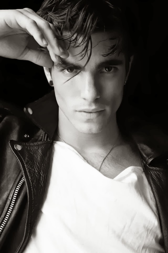 MaBoy Magazine: Weekly | The Baddest Julian