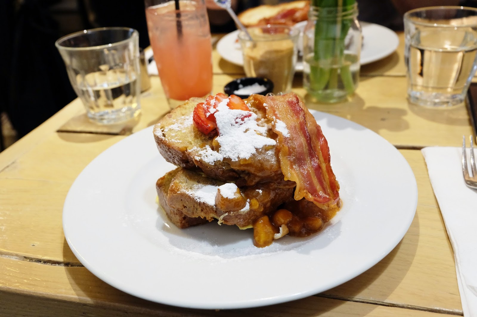 Dam Good Food - Where To Eat In Amsterdam